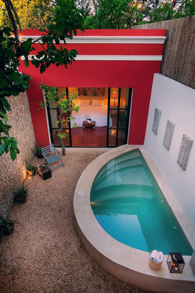 35 Lovely Small Swimming Pool Design Ideas To Get Natural Accent ...