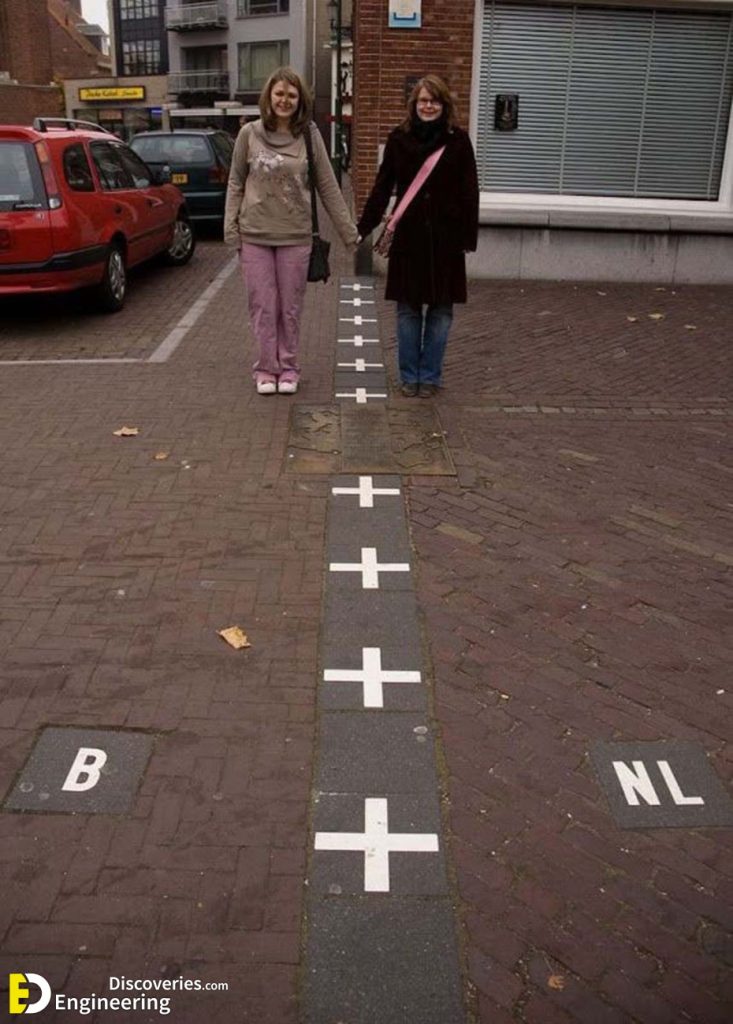 31+ Amazing International Borders Around The World | Engineering ...