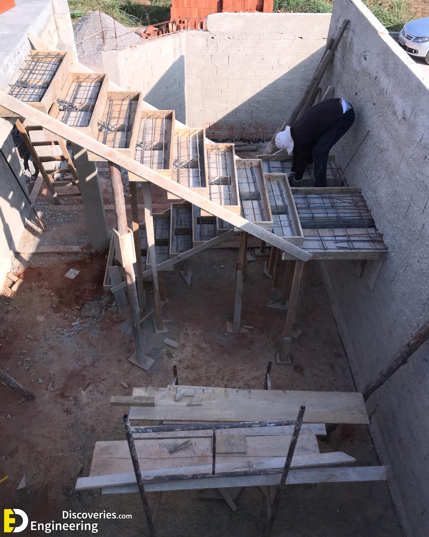 27+ Images RCC Concrete Stair Stringer Beams Under Construction ...