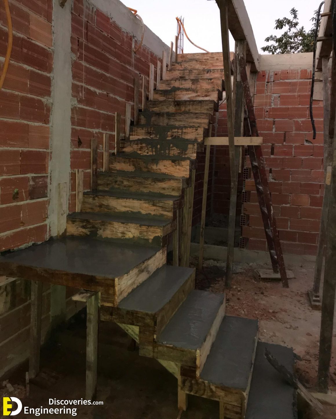 27+ Images RCC Concrete Stair Stringer Beams Under Construction ...