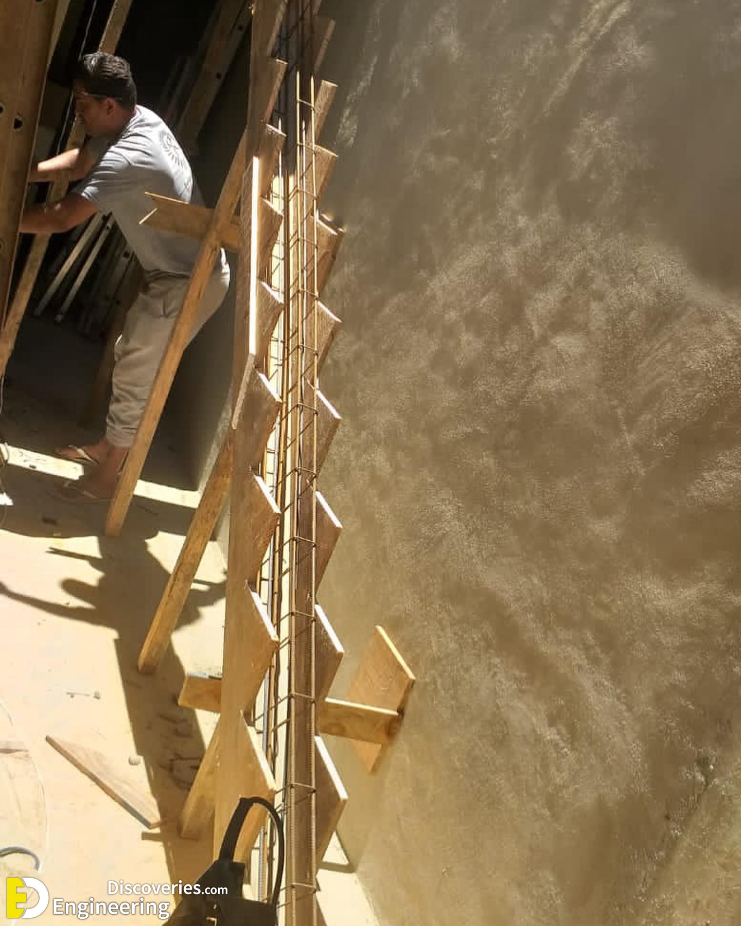 27+ Images RCC Concrete Stair Stringer Beams Under Construction ...