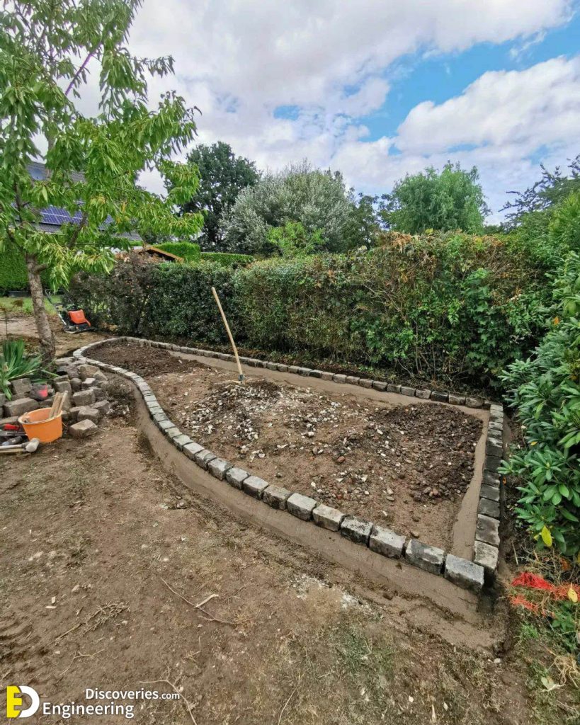 How To Build A Mow Strip For Your Lawn | Engineering Discoveries