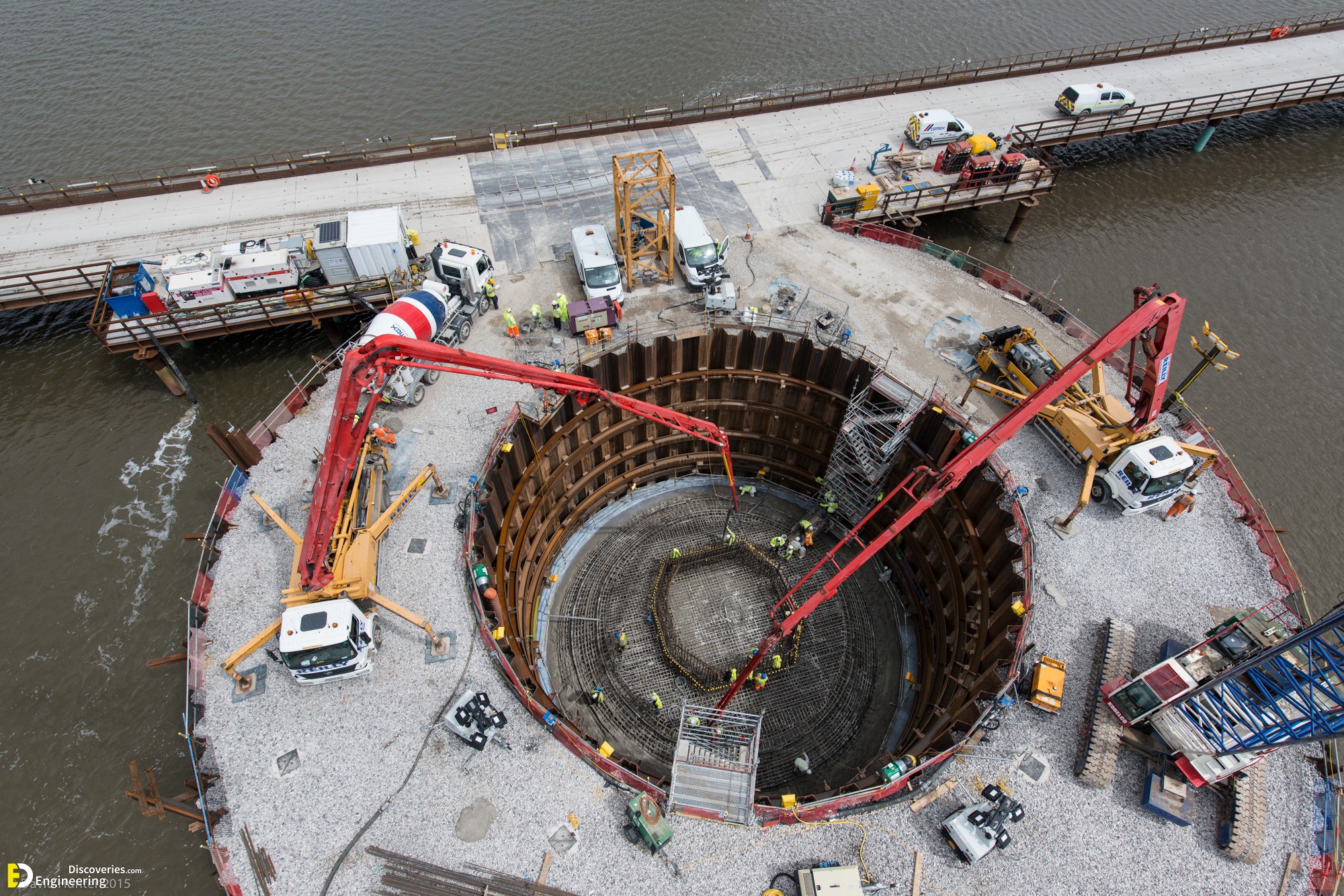 29+ Images Illustrate How Bridges Are Constructed Over Water ...